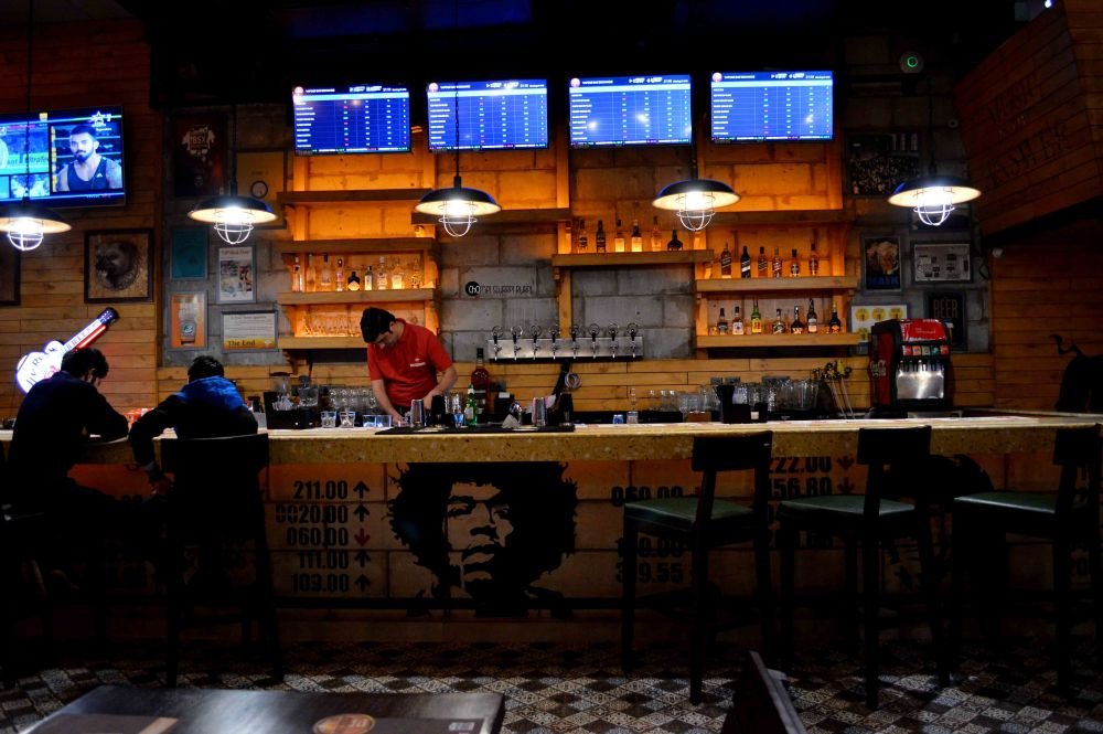 Vapour Bar Exchange - Fusion Food & Frolic Review - We Are Gurgaon